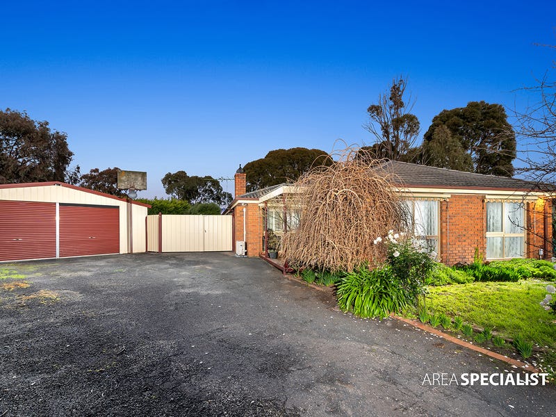3 Bass Court, Cranbourne North, VIC 3977 - realestate.com.au