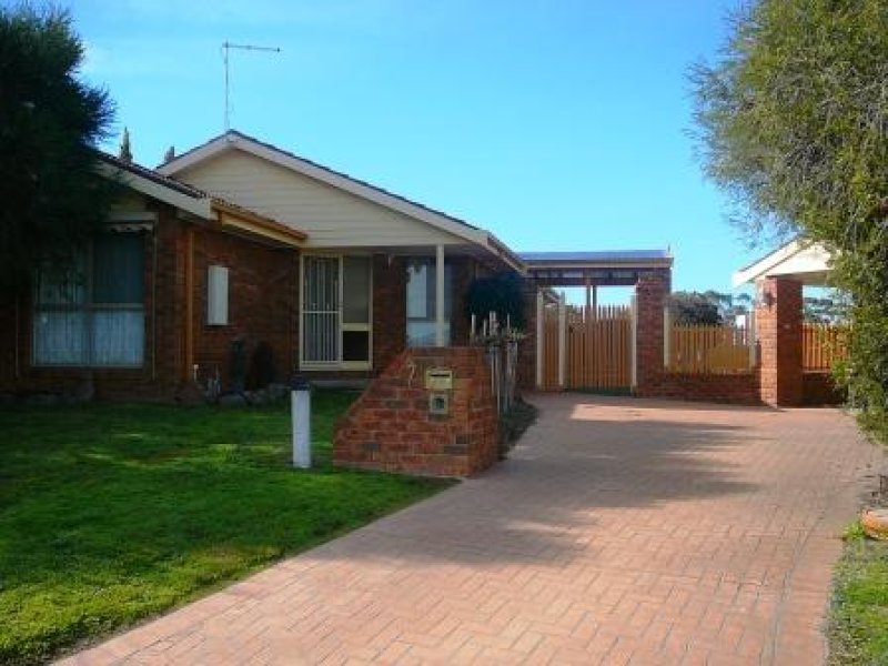 7 Hickey Court, Seymour, VIC 3660 - realestate.com.au