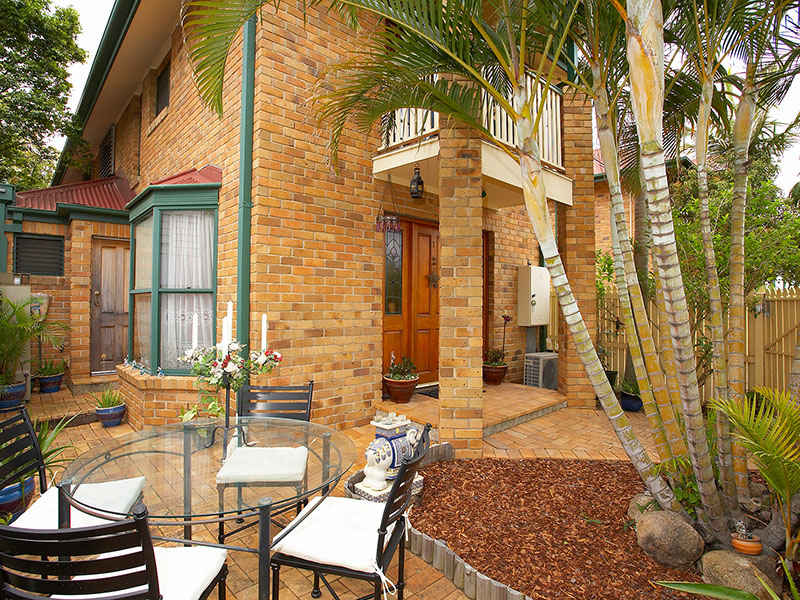 1/15 Elliott Street, Hawthorne, Qld 4171 - Property Details