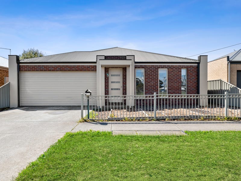 208 Learmonth Road, Wendouree, VIC 3355 - realestate.com.au
