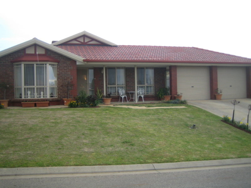 14 Cumbria Way, Craigmore, SA 5114 - Property Details
