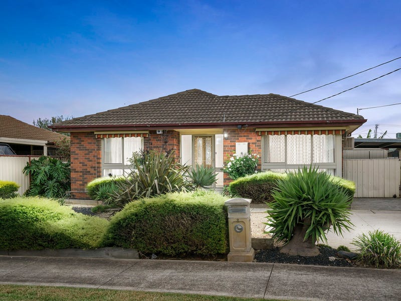 8 Downham Way, Wyndham Vale, VIC 3024 - realestate.com.au