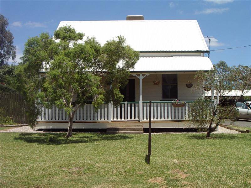 23 Soutter Street, Roma, Qld 4455 - Property Details