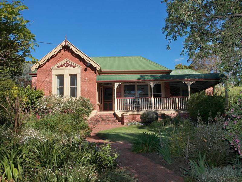 79 Roderick Street, East Tamworth, NSW 2340 - realestate.com.au