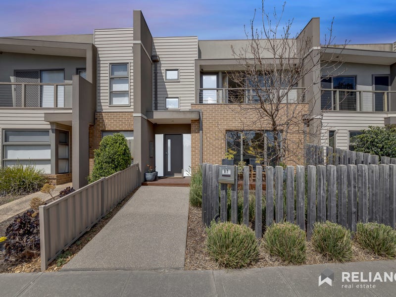 97 Featherbrook Drive, Point Cook, VIC 3030 - realestate.com.au