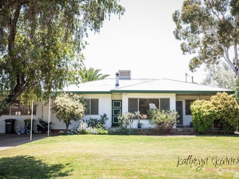 4 Bobs Street, Gilgandra, NSW 2827 - realestate.com.au