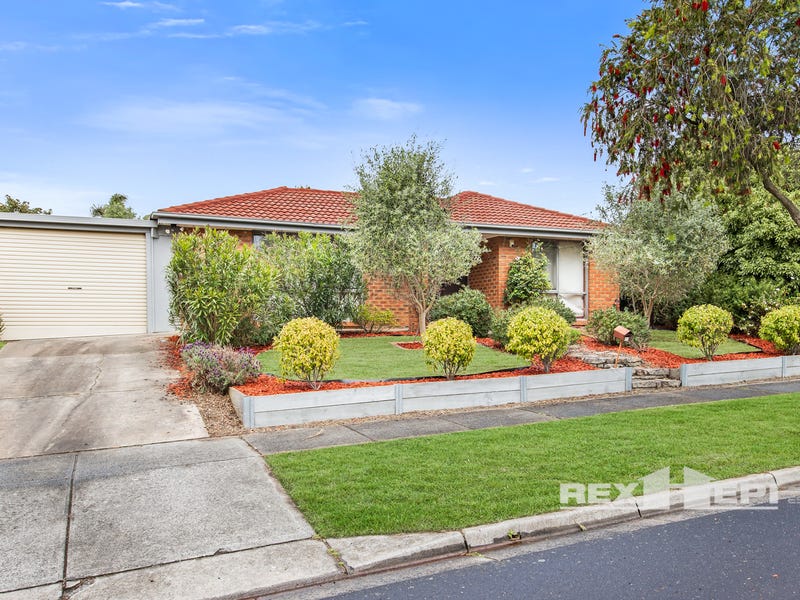 44 Springfield Cres, Hampton Park, VIC 3976 - realestate.com.au
