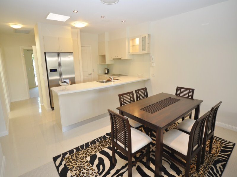3/27 Gordon Street, Labrador, Qld 4215 - Property Details
