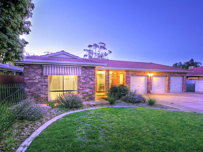 30 Overdale Drive, Bourkelands, NSW 2650 - realestate.com.au