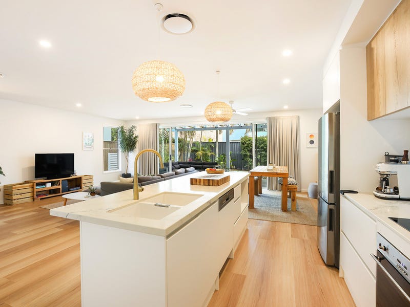 2/122 Sunshine Parade, Miami, QLD 4220 - realestate.com.au