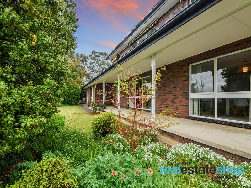 2 Jenks Place, Evatt, ACT 2617 - Property Details