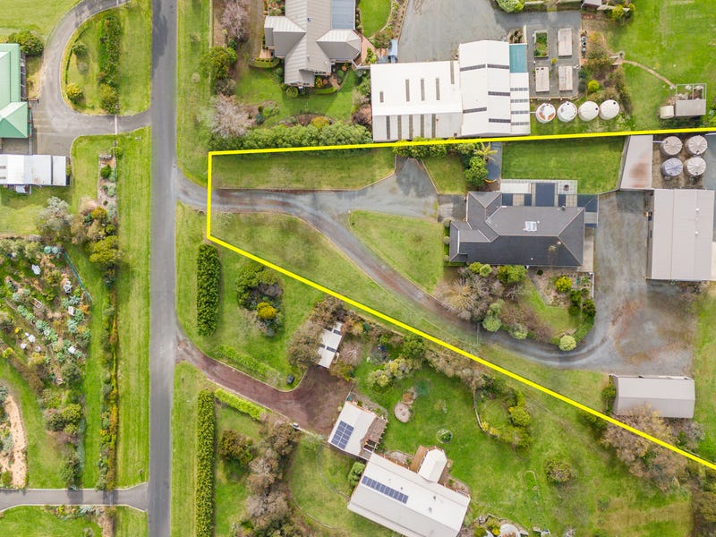 9 Kiaman Close, Bushfield, Vic 3281 - Property Details