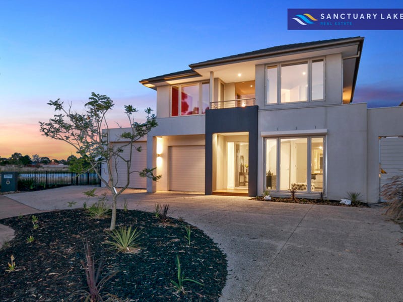 8 Brighton Bay View, Point Cook, VIC 3030 - realestate.com.au