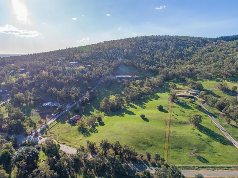 35 Buckingham Road, Kelmscott, WA 6111 - realestate.com.au