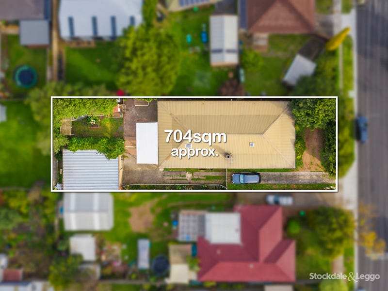 2 Roberts Road, Cranbourne, Vic 3977 - Property Details