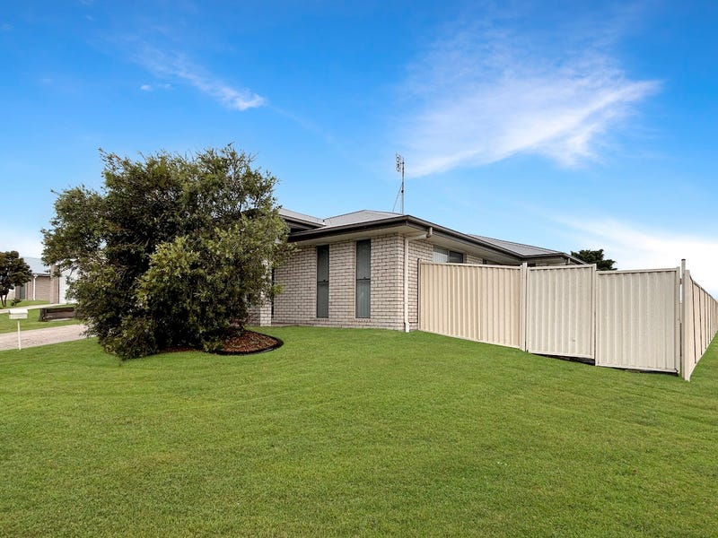 2 Hayden Place, Moura, Qld 4718 - Property Details