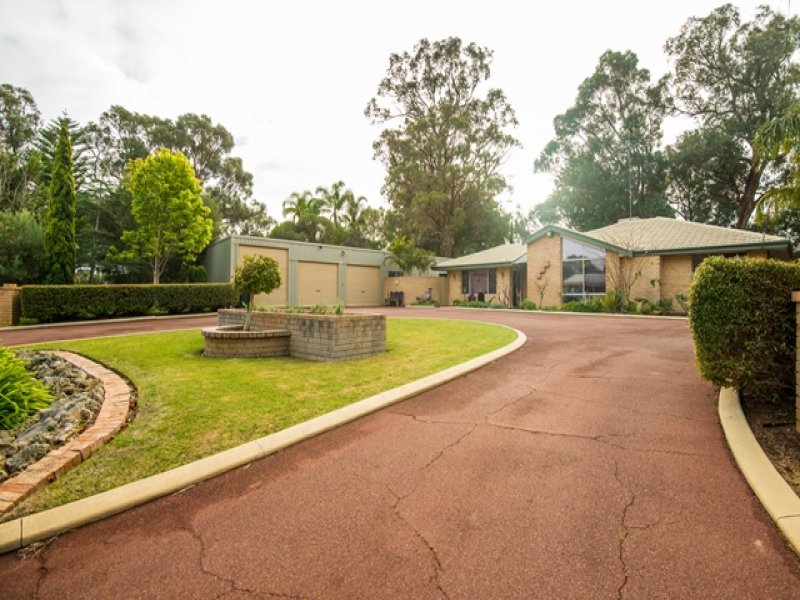 8 Copperfield Close, Greenfields, WA 6210 - Property Details