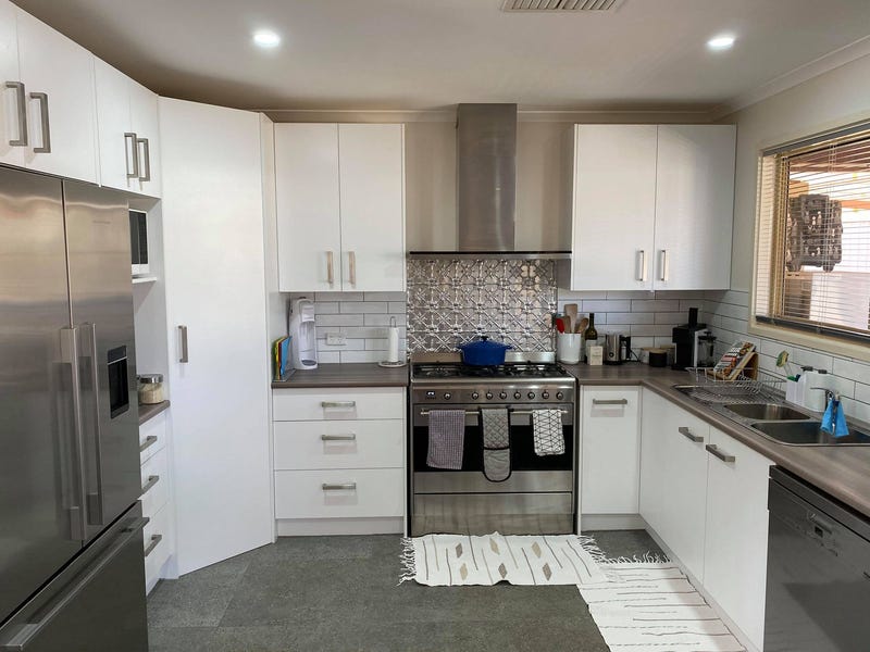 76 Stuart Road, Roxby Downs, SA 5725 - realestate.com.au