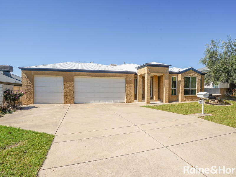 13 Dundale Crescent, Estella, NSW 2650 - Property Details