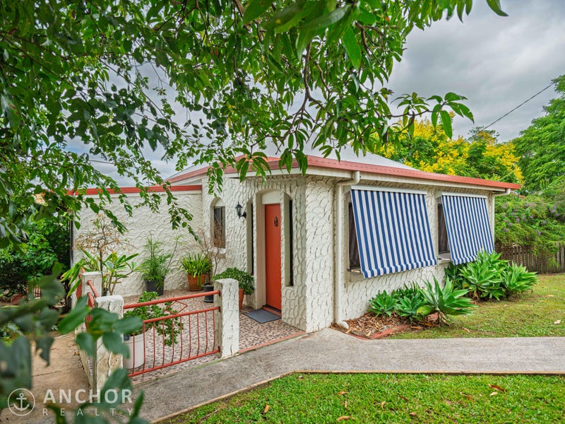 17 Lawrence Street, Gympie, Qld 4570 - Property Details