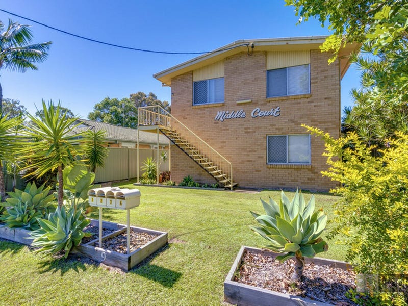 1/9 Middle Street, Labrador, Qld 4215 - Property Details