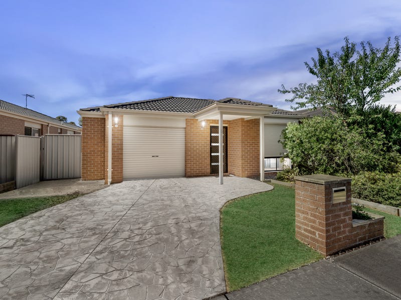 5 Robyn Street, Brookfield, Vic 3338 - Property Details