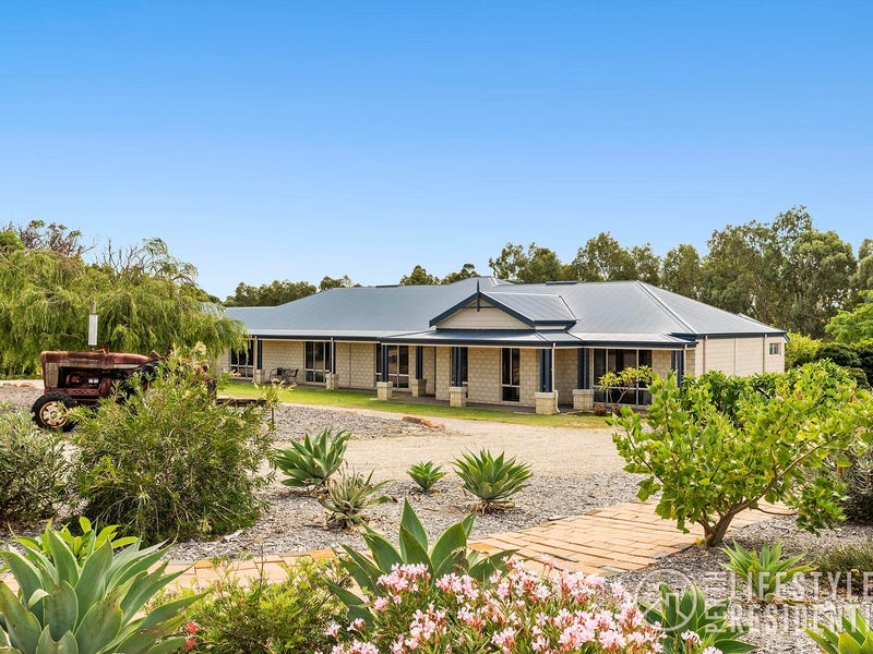 11 Caraway Loop, Two Rocks, WA 6037 - realestate.com.au