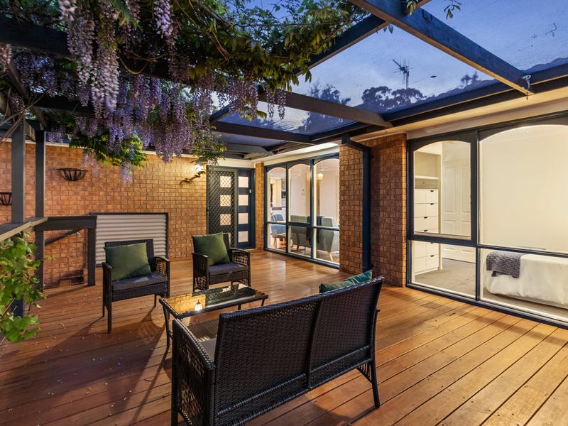 127 Learmonth Drive, Kambah, ACT 2902 - Property Details