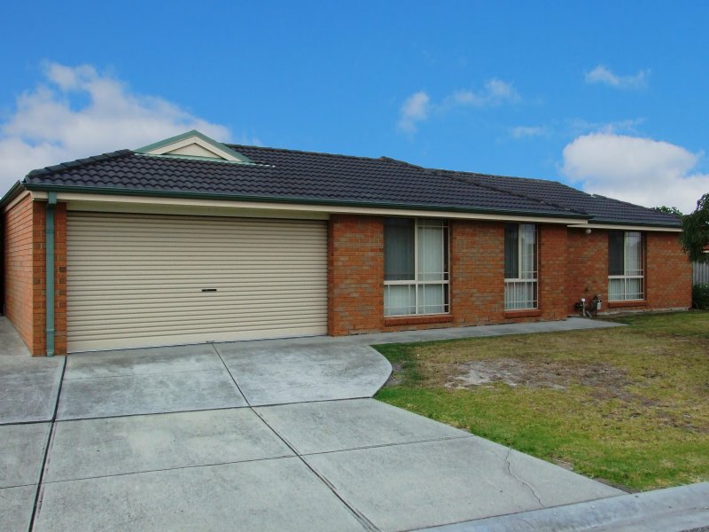 1 Mark Place, Pakenham, Vic 3810 - Property Details