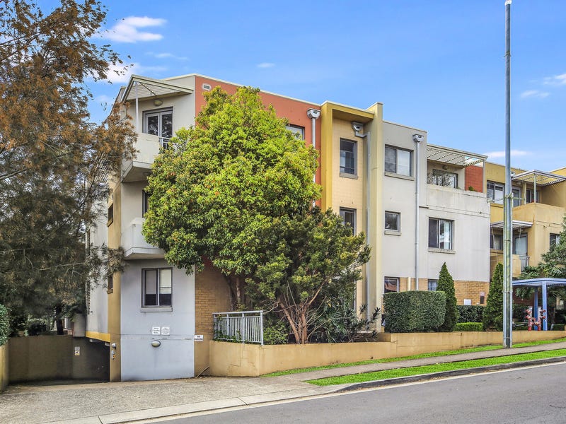 4/22 Parkside Lane, Westmead, NSW 2145 - Property Details