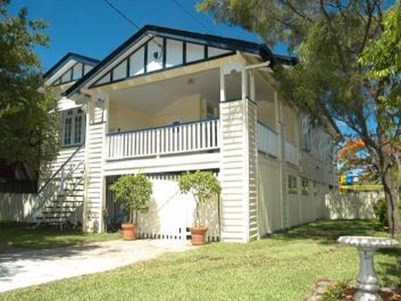 348 Hawthorne Road, Hawthorne, Qld 4171