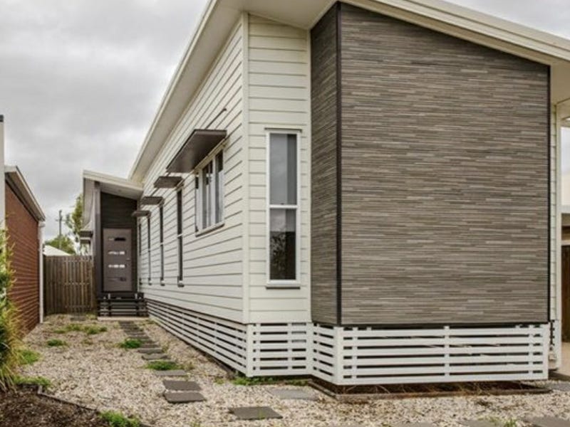 8 Clearview Drive, Roma, Qld 4455 - Property Details