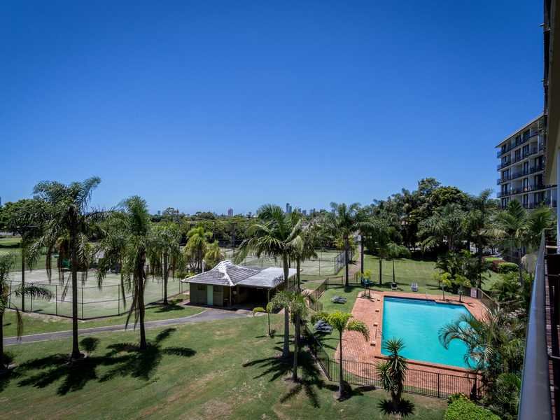 1 Fairway Drive, Clear Island Waters, QLD 4226 - realestate.com.au