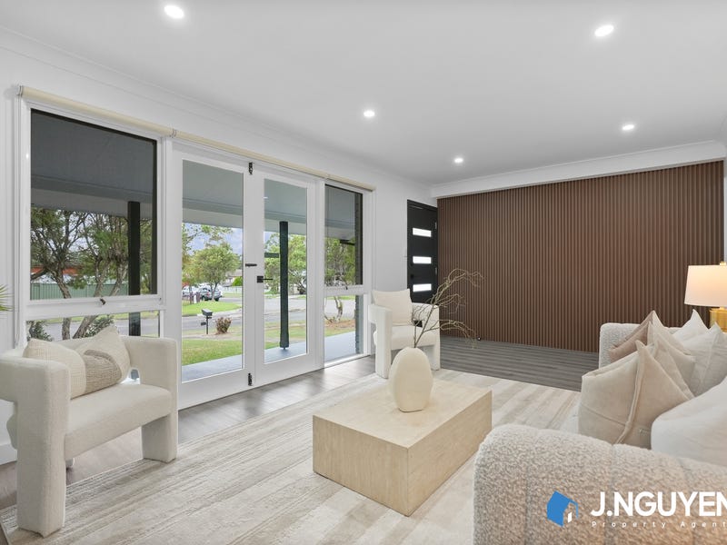 1 & 1a Darling Avenue, Lurnea, NSW 2170 - Property Details