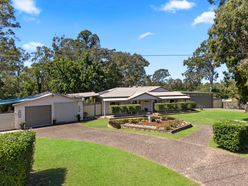 5 Condamine Crescent, Helensvale, Qld 4212 - Property Details