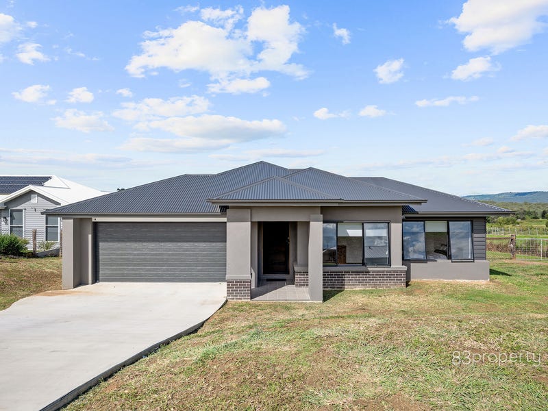 Real Estate & Property for Sale in Regency Downs, QLD 4341 - realestate ...