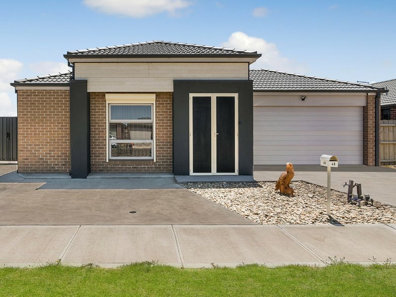 48 Batman Cres, Wallan, VIC 3756 - realestate.com.au