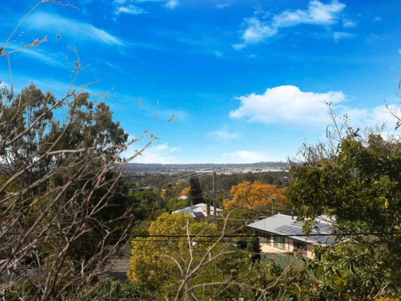 15 Patwin Street, Oxley, Qld 4075 - Property Details