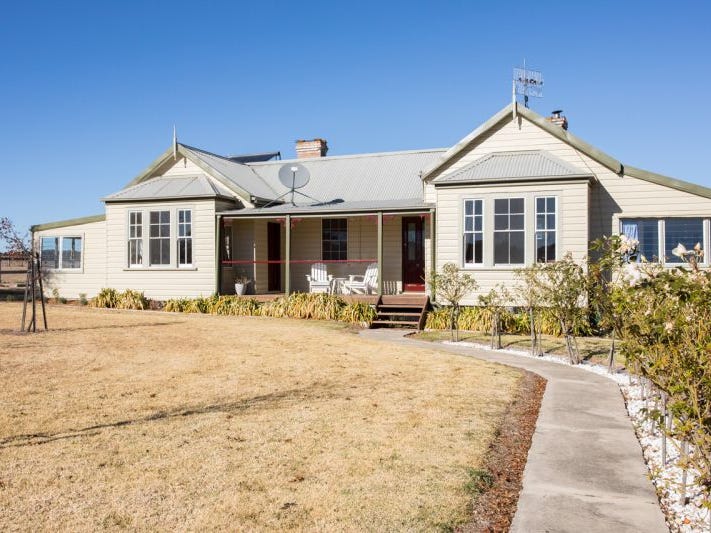 8 Metz Road, Armidale, NSW 2350 - Property Details