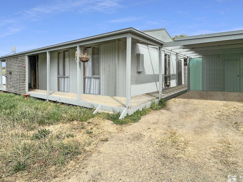 11 Brumley Street, Omeo, Vic 3898 - Property Details