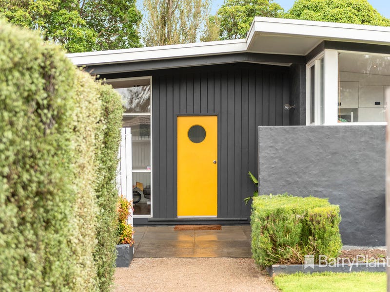 2 Pine Grove, Tyabb, Vic 3913 - Property Details