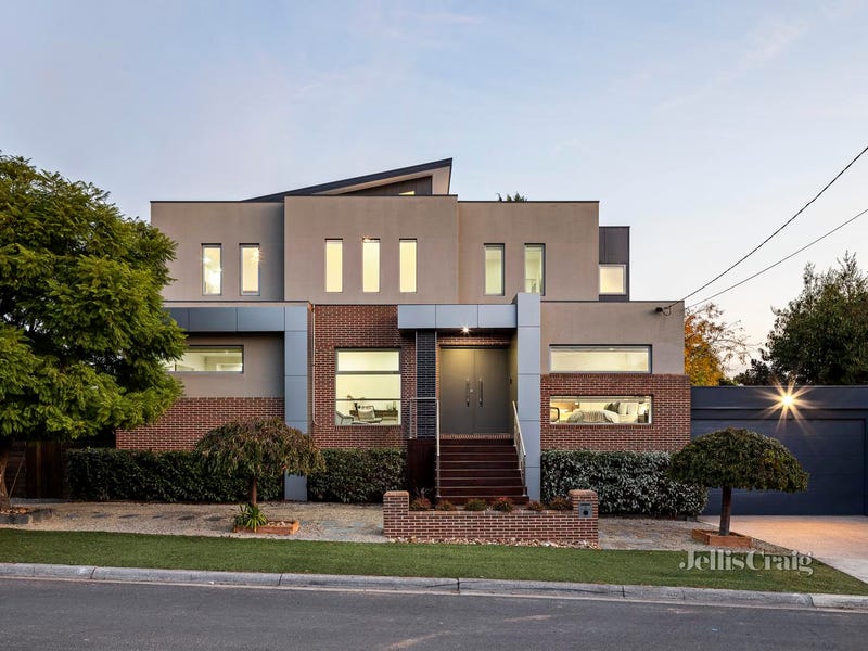 2 Woodvale Grove, Essendon, VIC 3040 - realestate.com.au