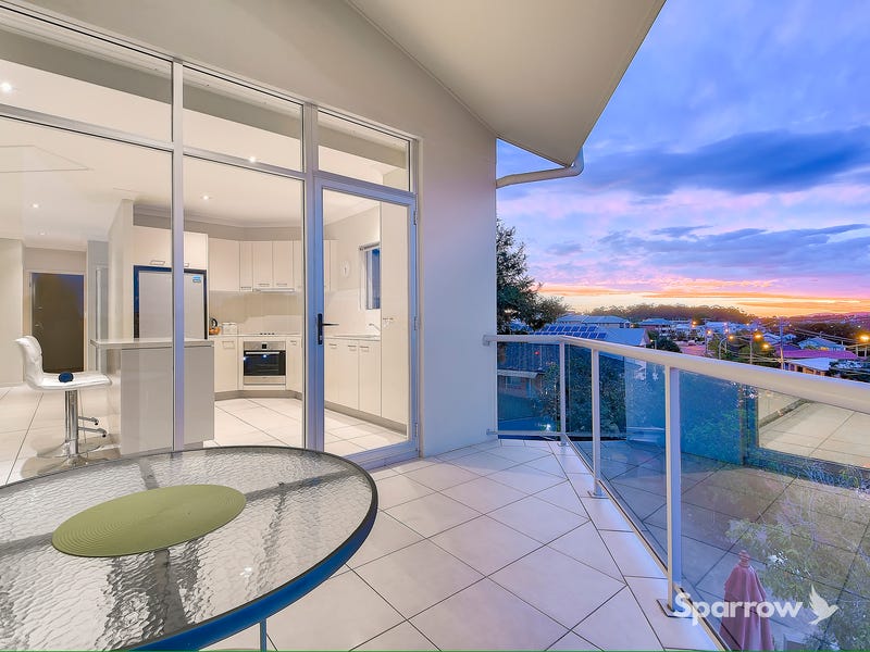 3/8 Ridge Street, Greenslopes, Qld 4120 - Property Details