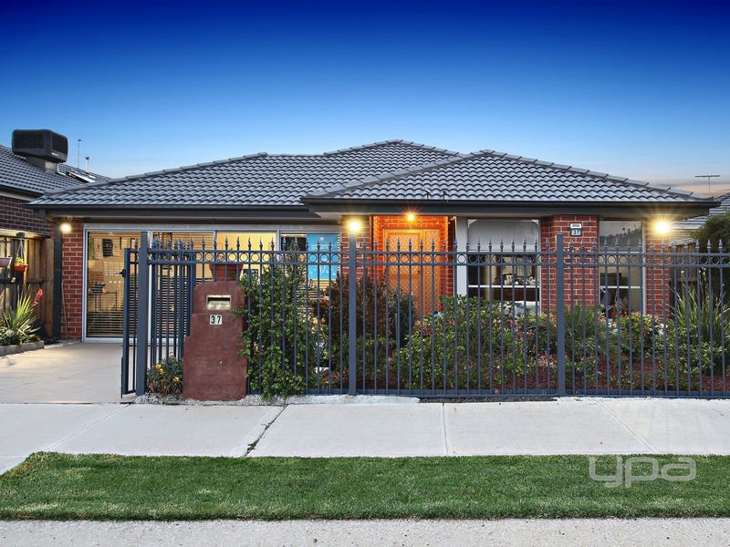 37 Riviera Drive, Hillside, VIC 3037 - realestate.com.au
