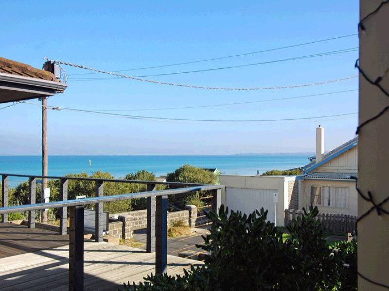 2/10 Roycroft Ave, Aspendale, Vic 3195 - Property Details