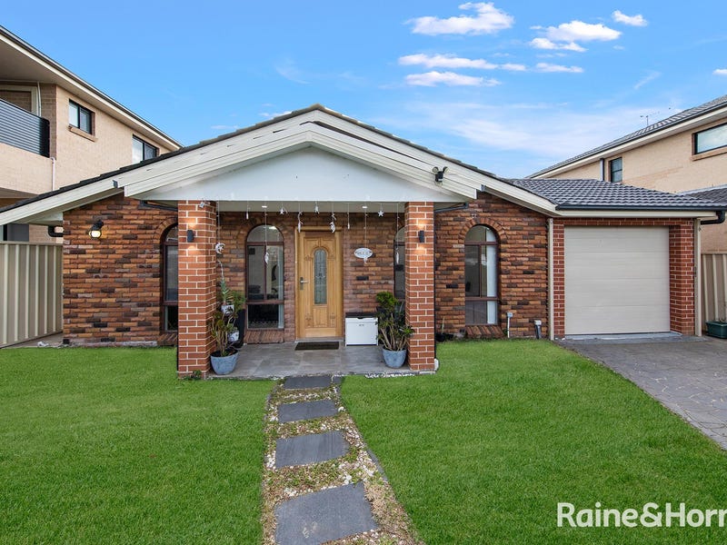 19 Guernsey Avenue, Minto, NSW 2566 - Property Details