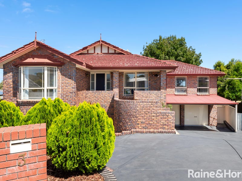 4 Bedroom Properties for Sale in Reynella East, SA 5161 (+4 locations ...