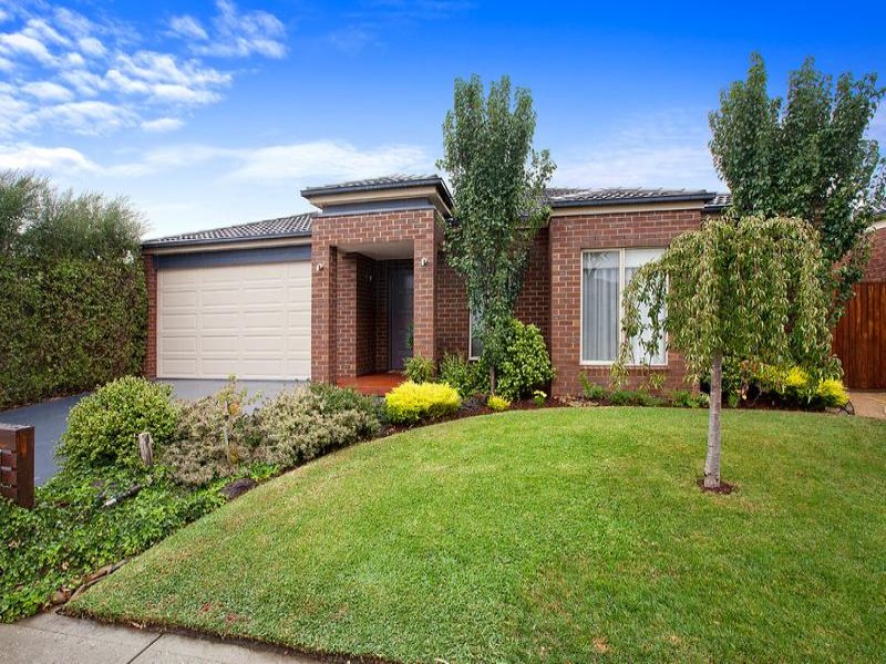 11 Fitzwilliam Drive, Doreen, Vic 3754 - Property Details