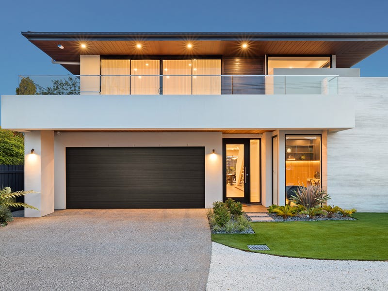 105 Warringah Road, Narraweena, NSW 2099 - Property Details