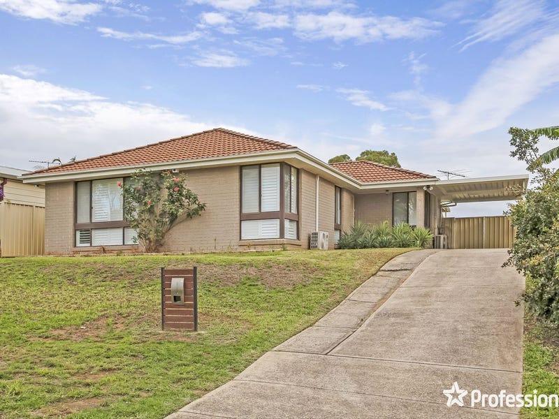 4 Ferdinand Place, Rosemeadow, NSW 2560 - Property Details